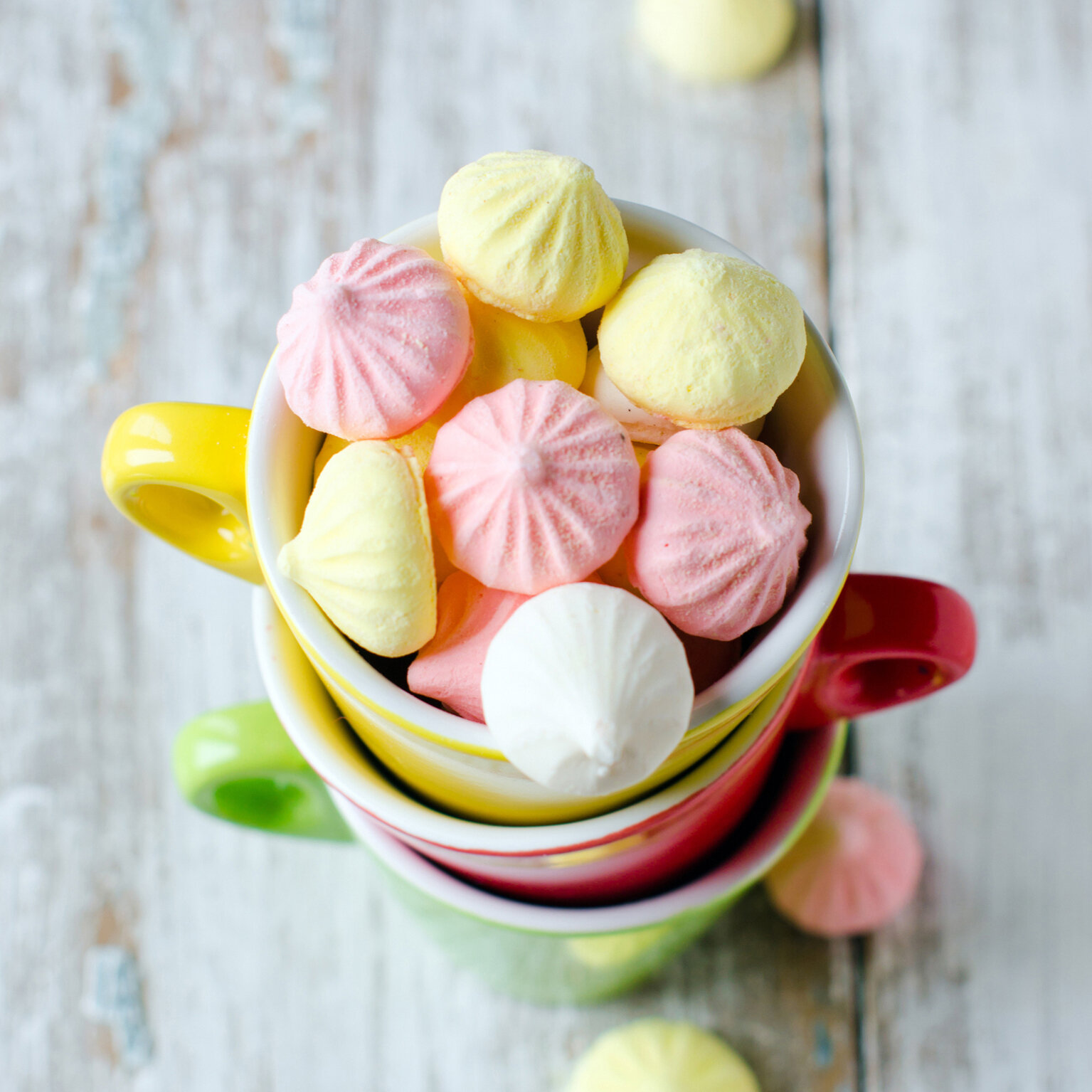 CORAZONES DE COCO Y FRUTOS ROJOS